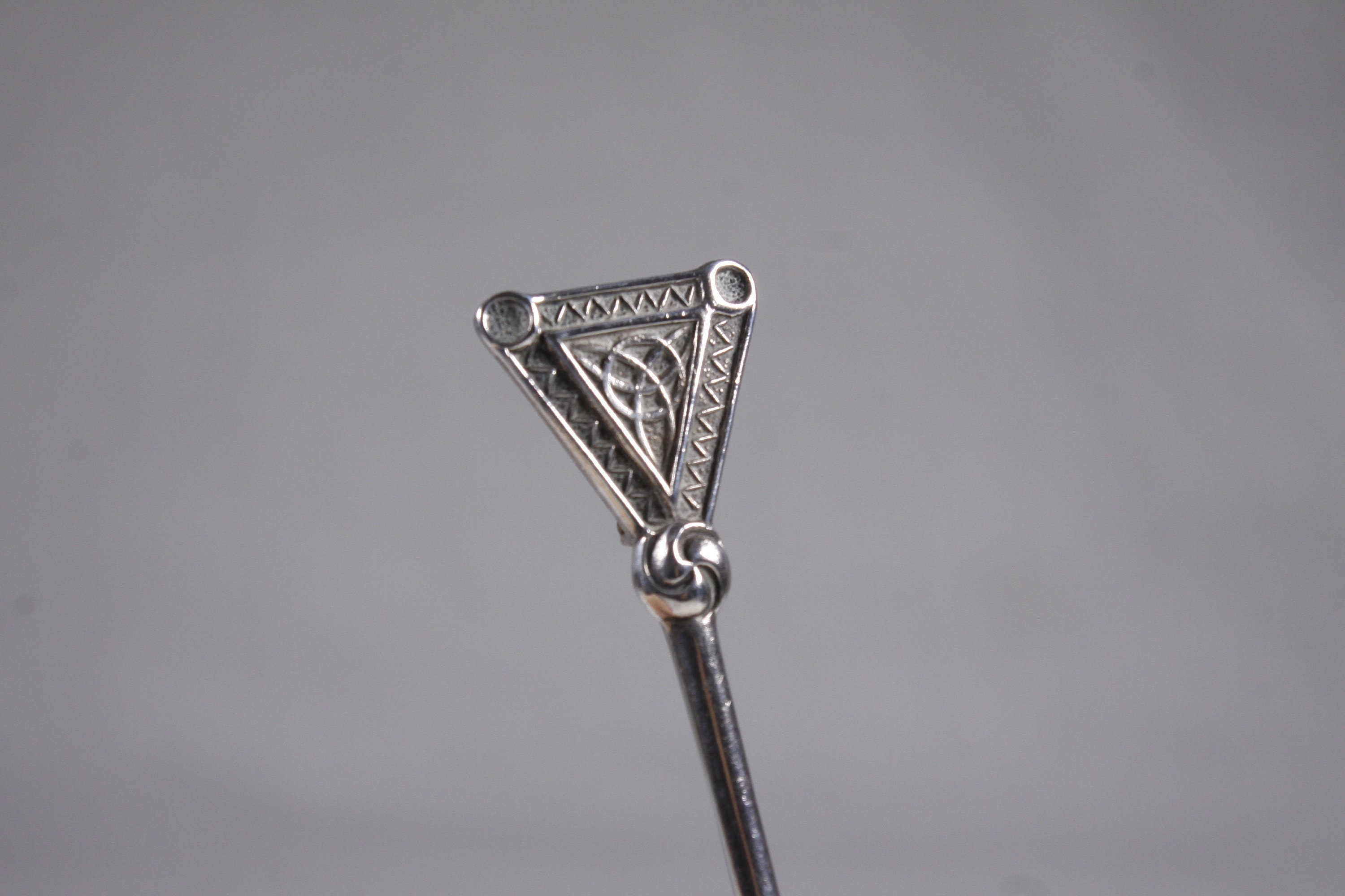 1946 Hallmarked Silver Celtic Triquetra Brooch Trinity Knot - Etsy