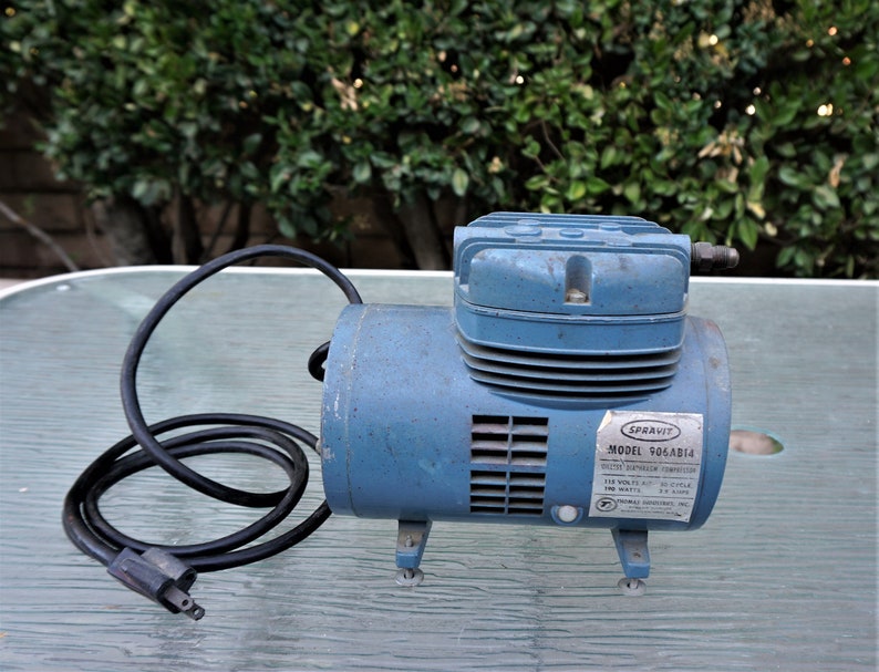 Vintage Thomas Industries Sprayit Oiless Diaphragm Compressor Model ...