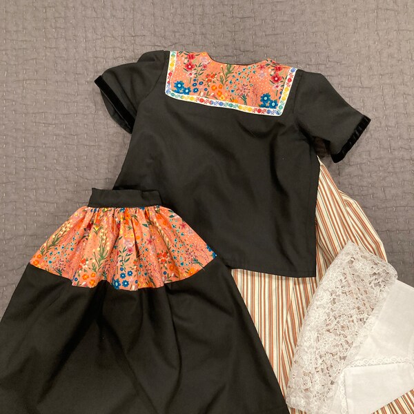 Volendam Costume - Etsy