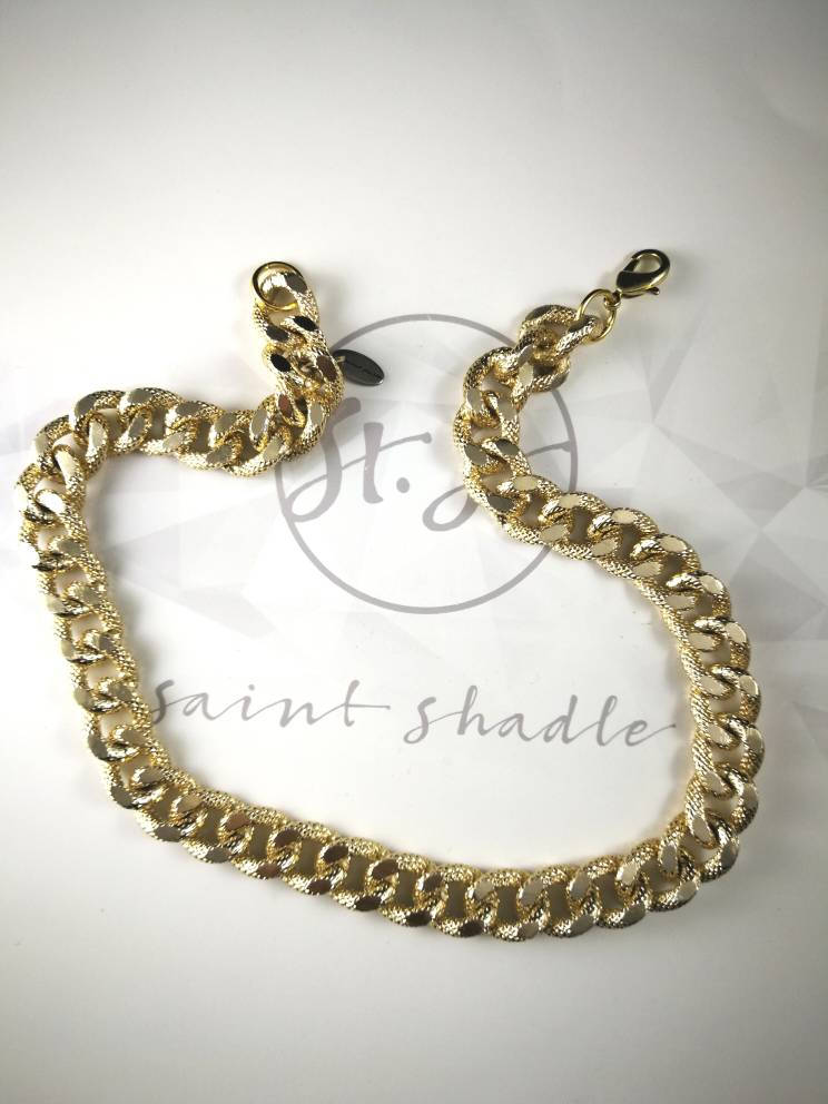 Thick Gold Chain Necklace, Short Gold Necklace, Simple yet Edgy ...