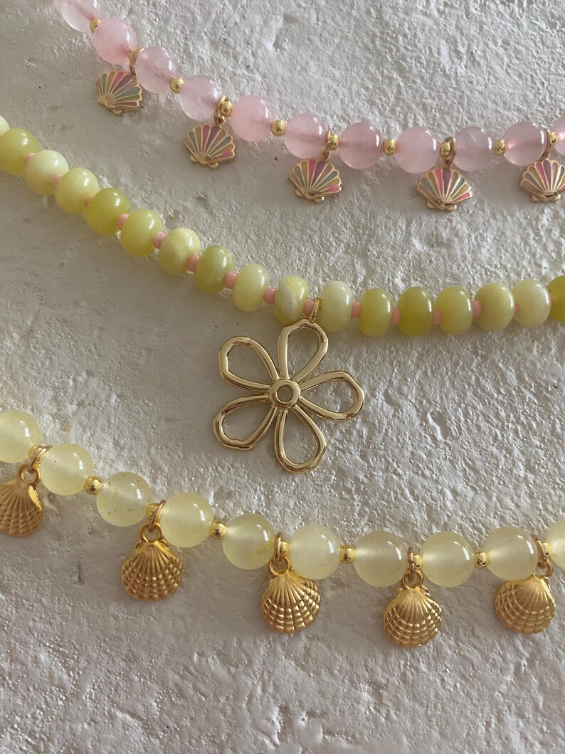 17" Gold & Yellow Clam Shell Pendant Beaded Necklace - Etsy