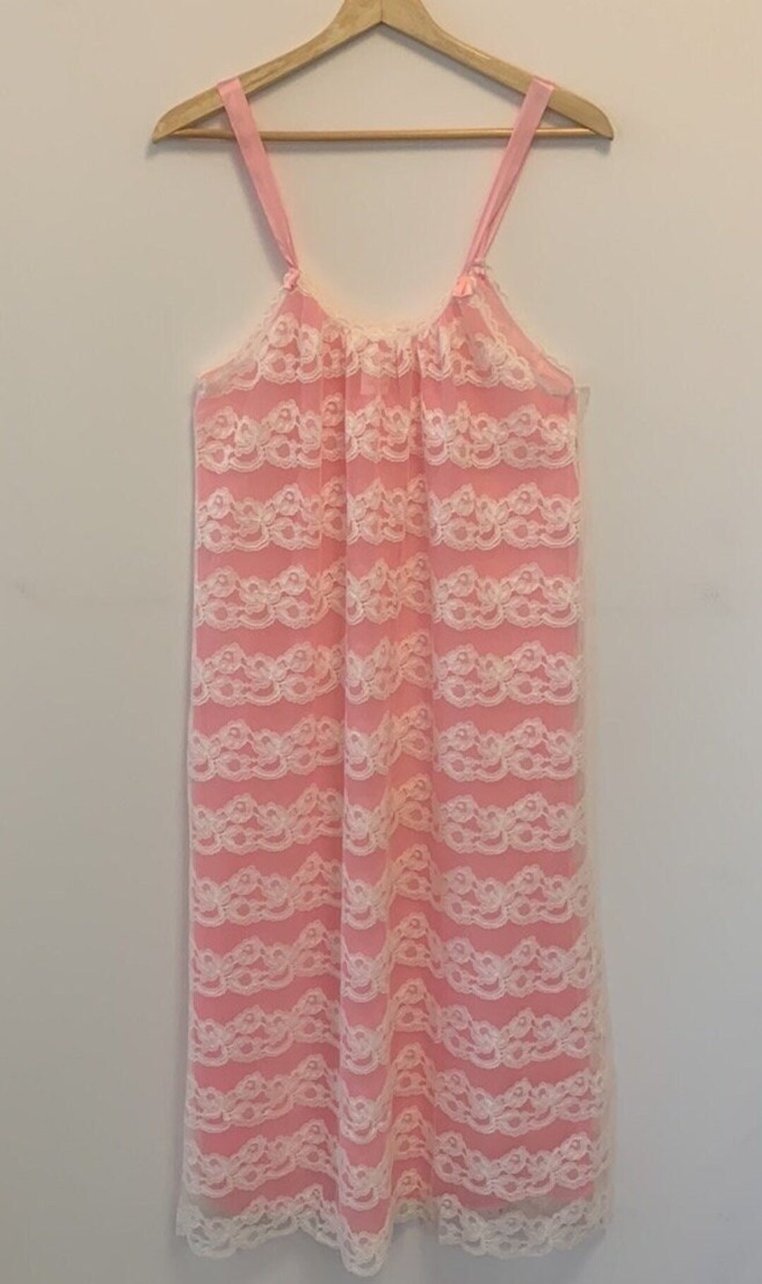 VINTAGE Dore Lingerie Negligee Nightgown Chemise Ivory Lace Overlay ...