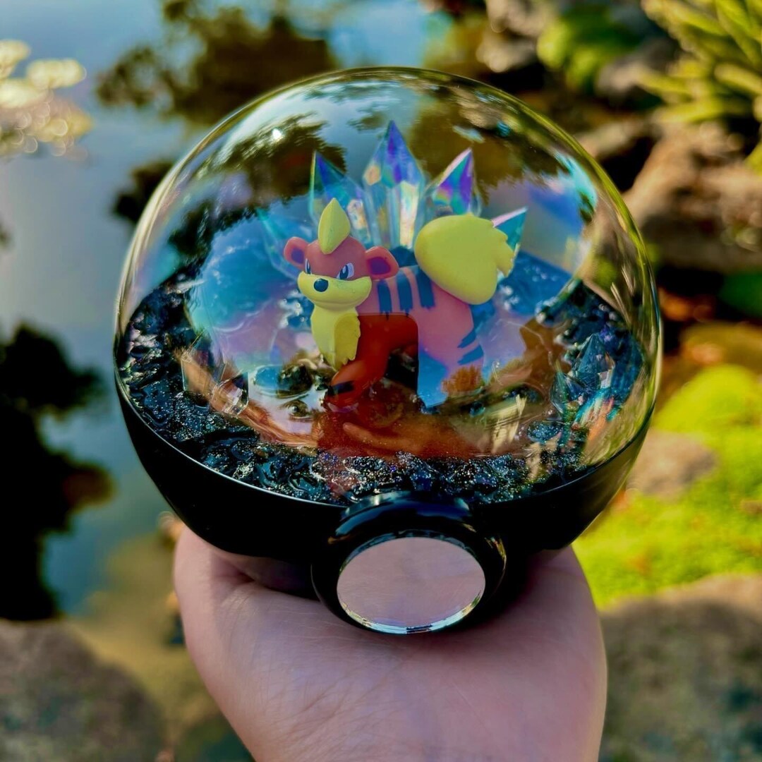 Growlithe Poke Ball Terrarium - Etsy