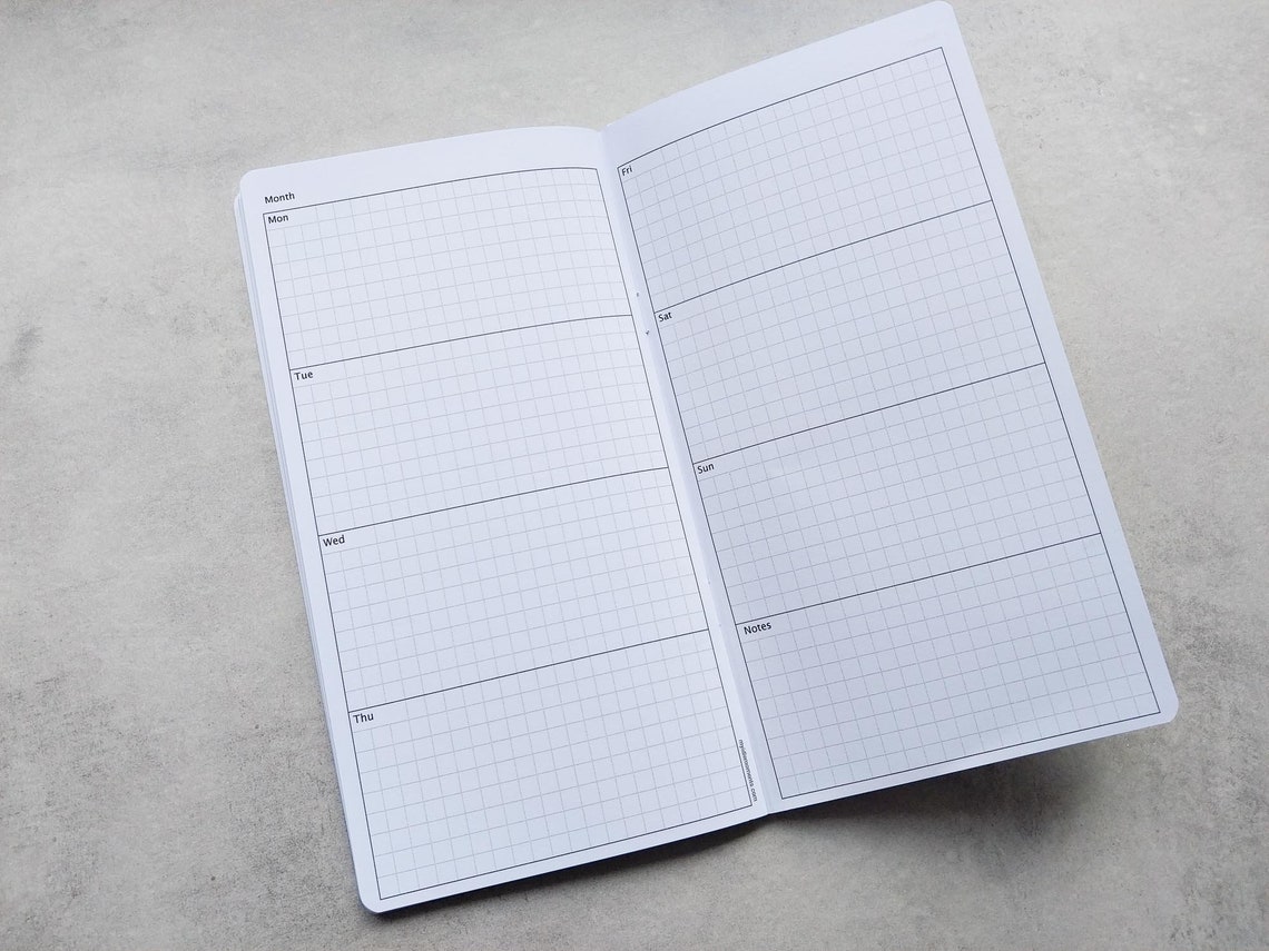 Undated Weekly Calendar With Notes Section on 2 Pages Notebook in TN ...