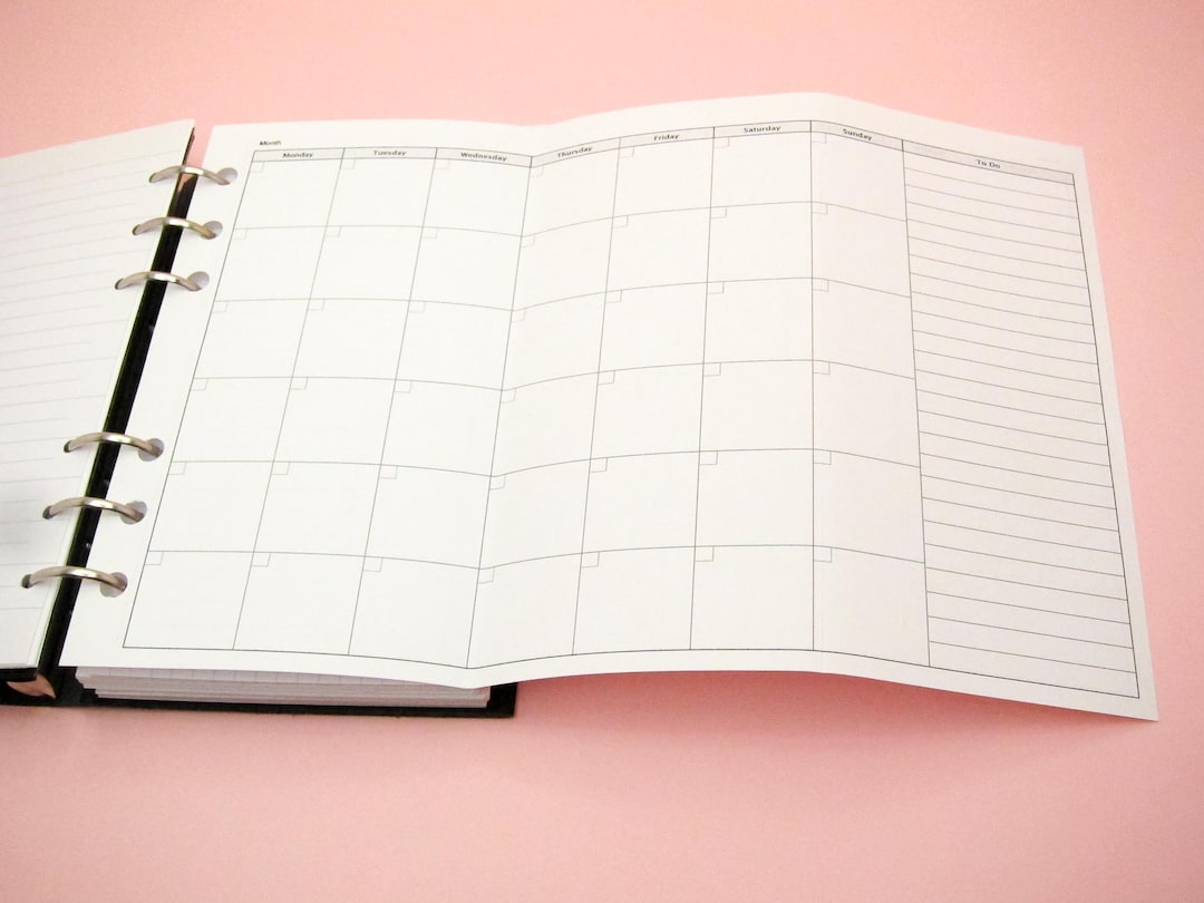 Personal Size Fold Out Undated Monthly Calendar in a Z Fold Sunday ...