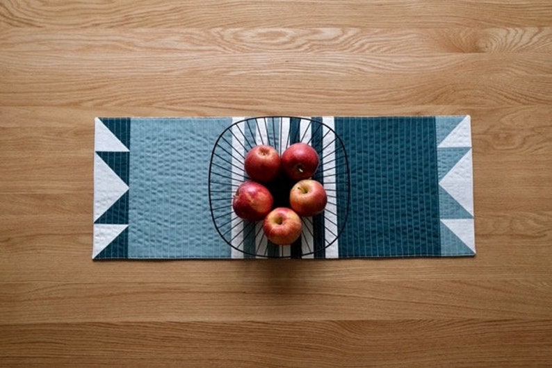 Modern Stripes Table Runner Pattern - PDF - Etsy