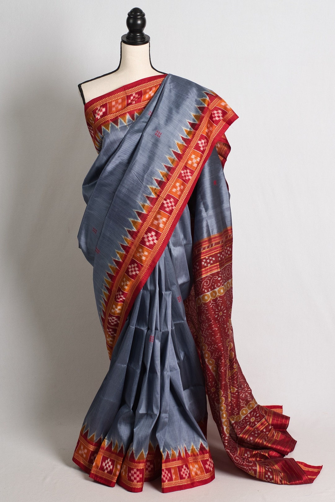 Silk Mark Certified Orissa Handloom Sambalpuri Saree in Gray and Red ...