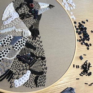 Australian Magpie Embroidery Pattern: Modern Bird Art (PDF Pattern) - Etsy