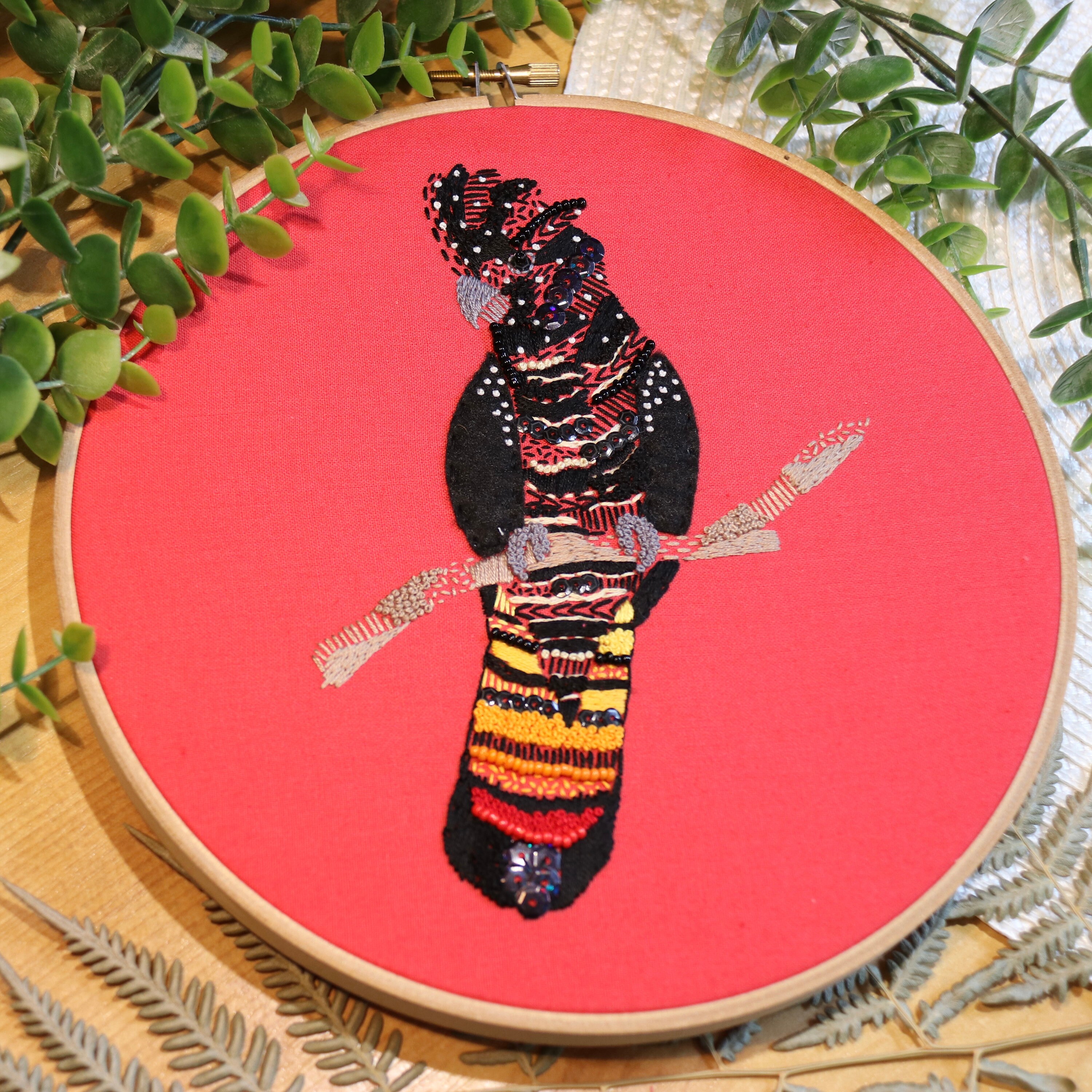 Red Tailed Black Cockatoo Embroidery Pattern: DIY Bird Design (PDF ...