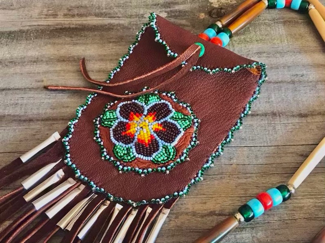 Native American Beaded Leather Neck Pouch Beaded Pouch Beaded Neck ...