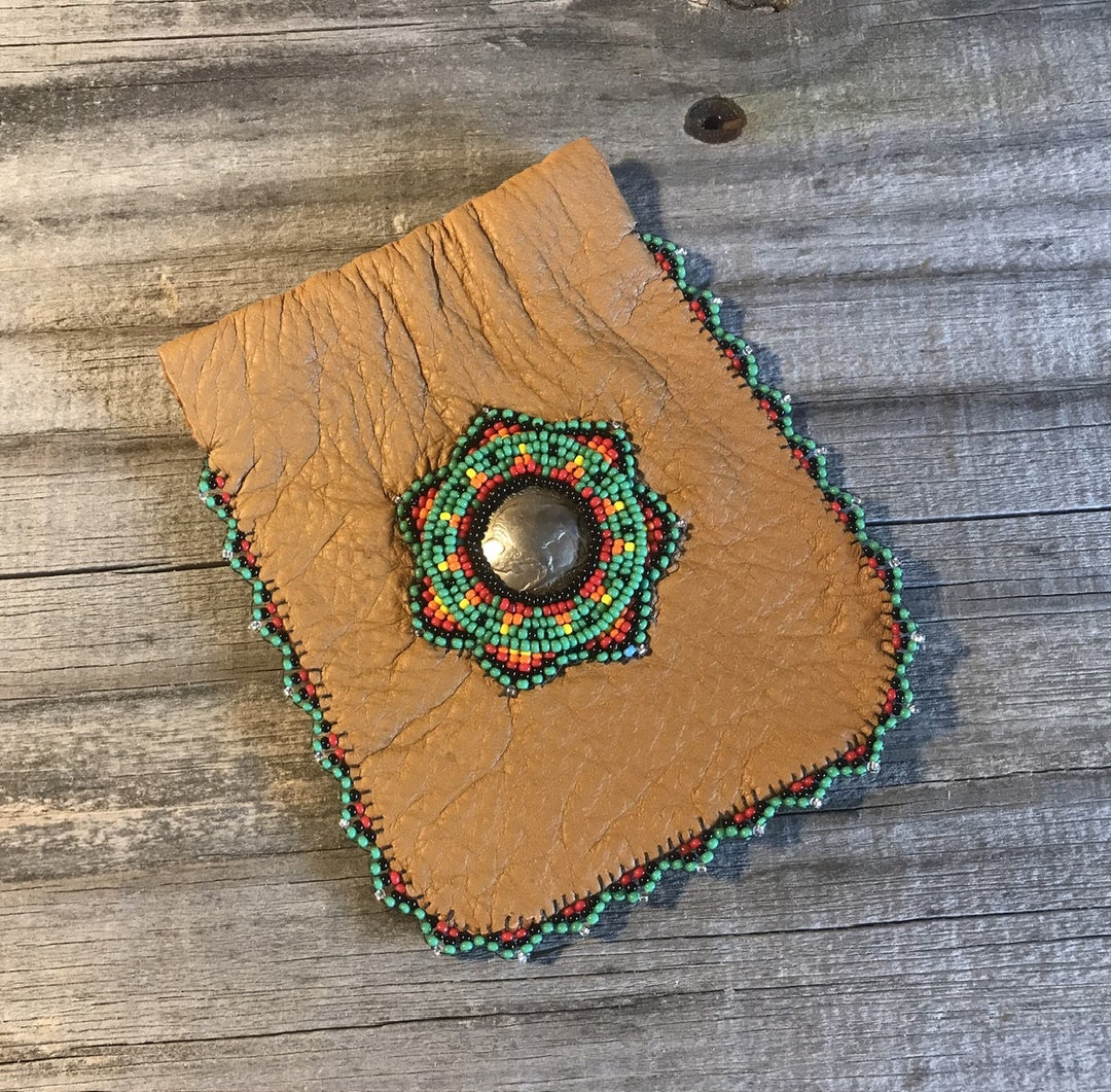 Native American Beaded Deerhide Leather Pouch Beaded Coin Change Pouch ...