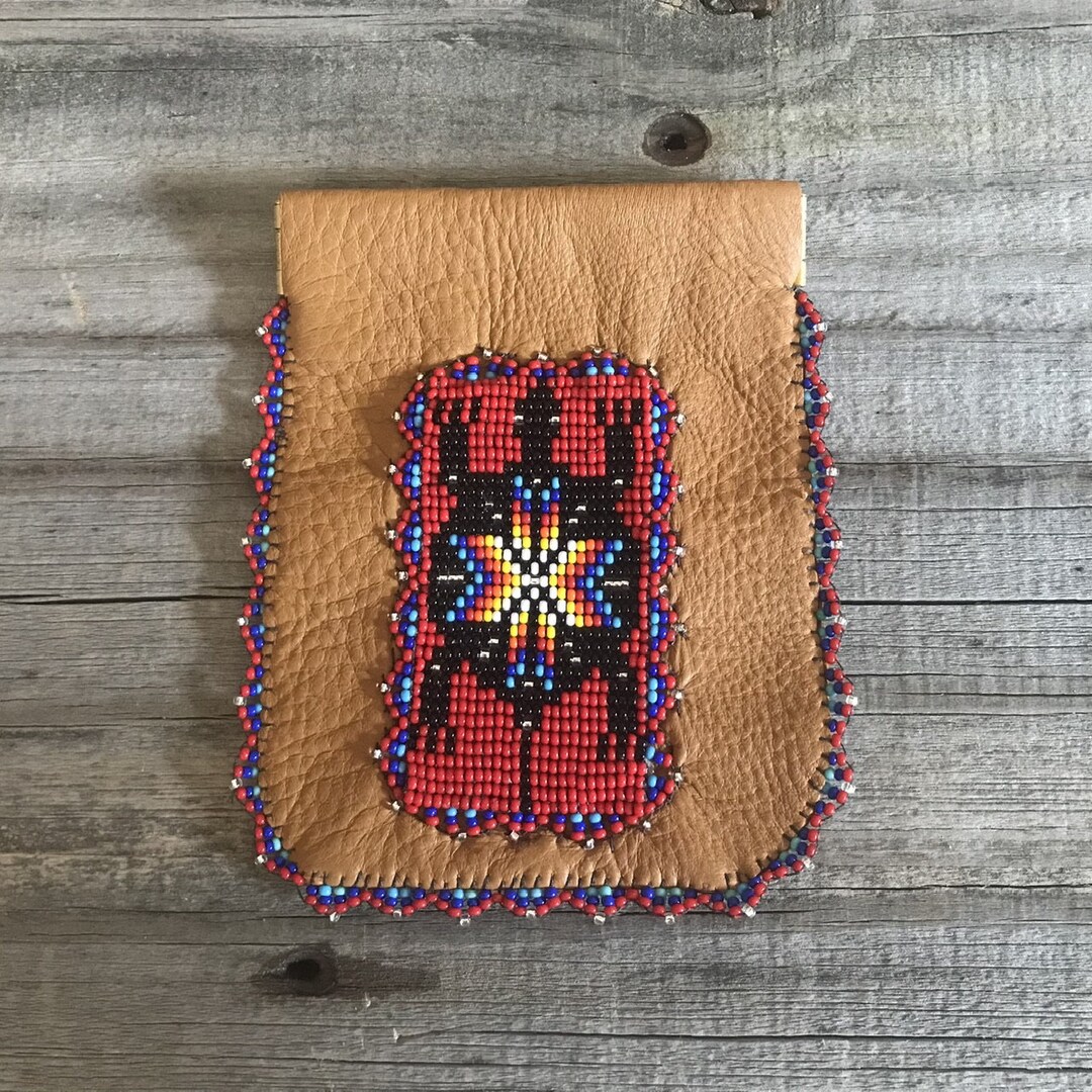 Native American Beaded Deerhide Leather Pouch Beaded Coin Change Pouch ...