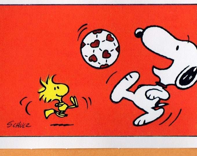 Vintage Peanuts Card SNOOPY & WOODSTOCK Play SOCCER Hearts on Ball I ...