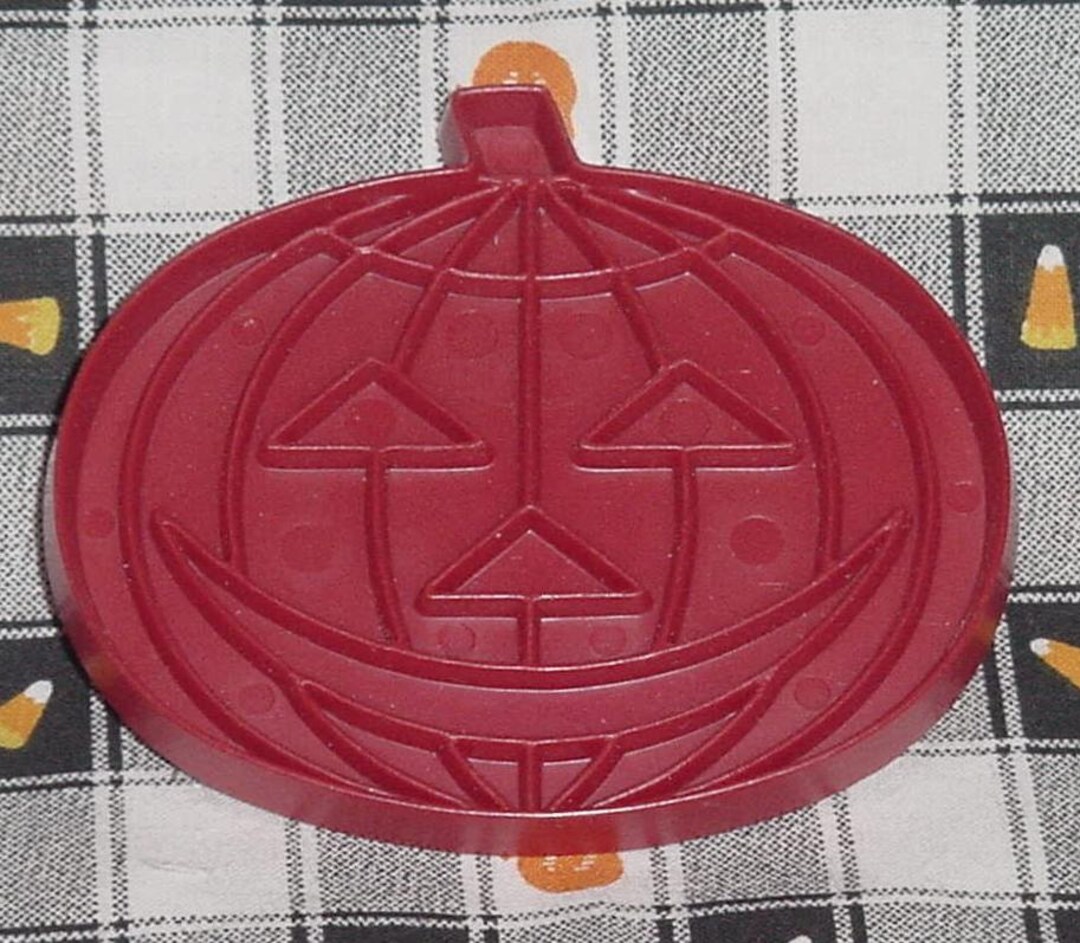 Vintage HALLOWEEN JACK O LANTERN Pumpkin Cookie Cutter by Tupperware ...