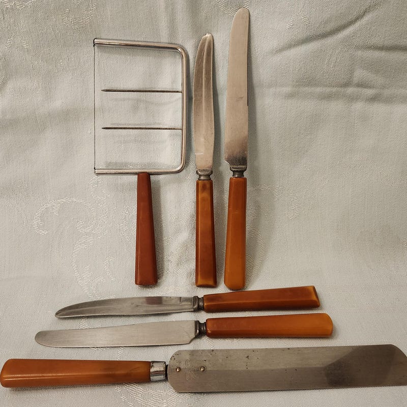 Bakelite Cake Cutter - Etsy