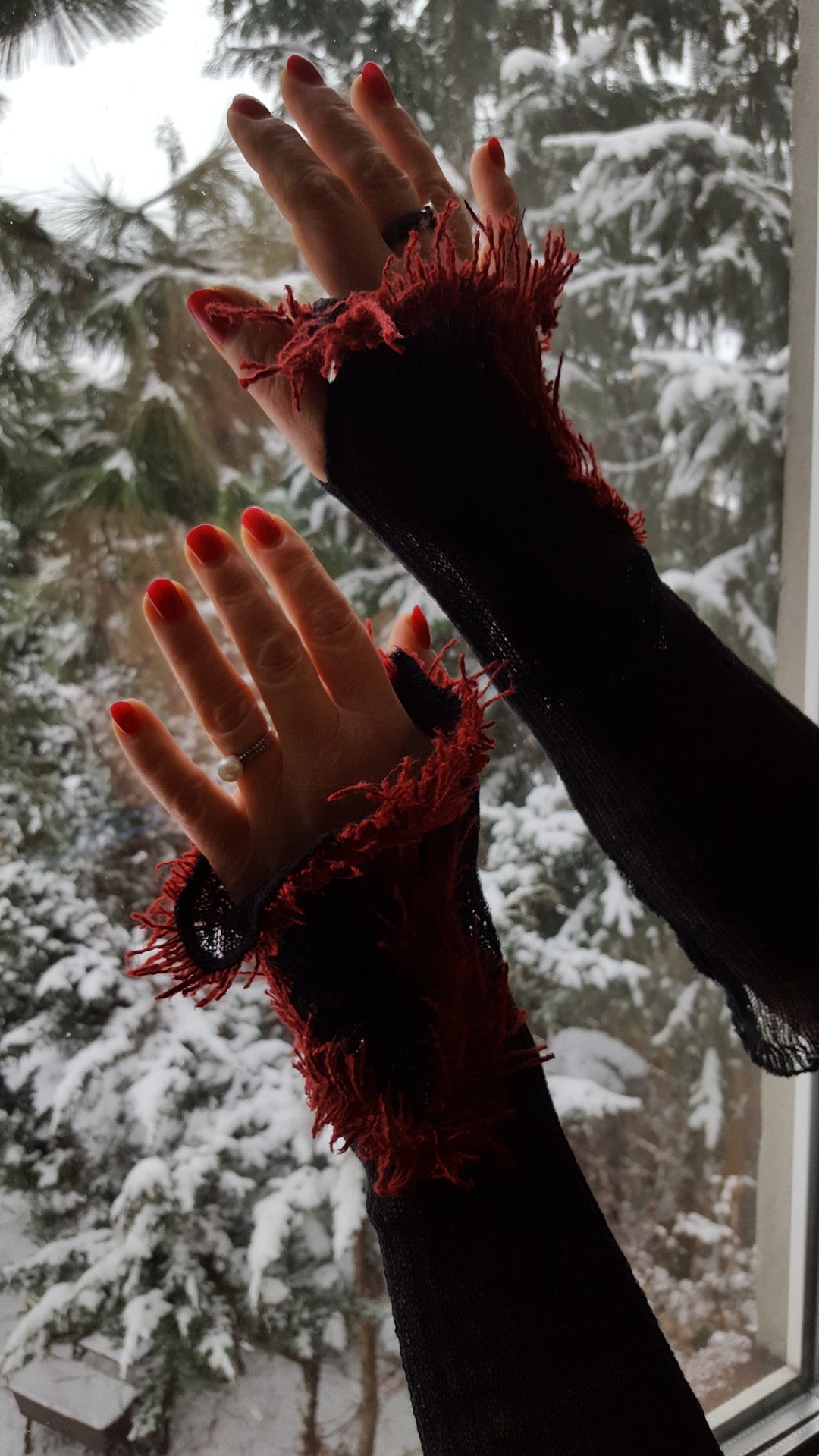 Black Linen Mittens, Linen Mittens With Decorative Tassels, Black and ...