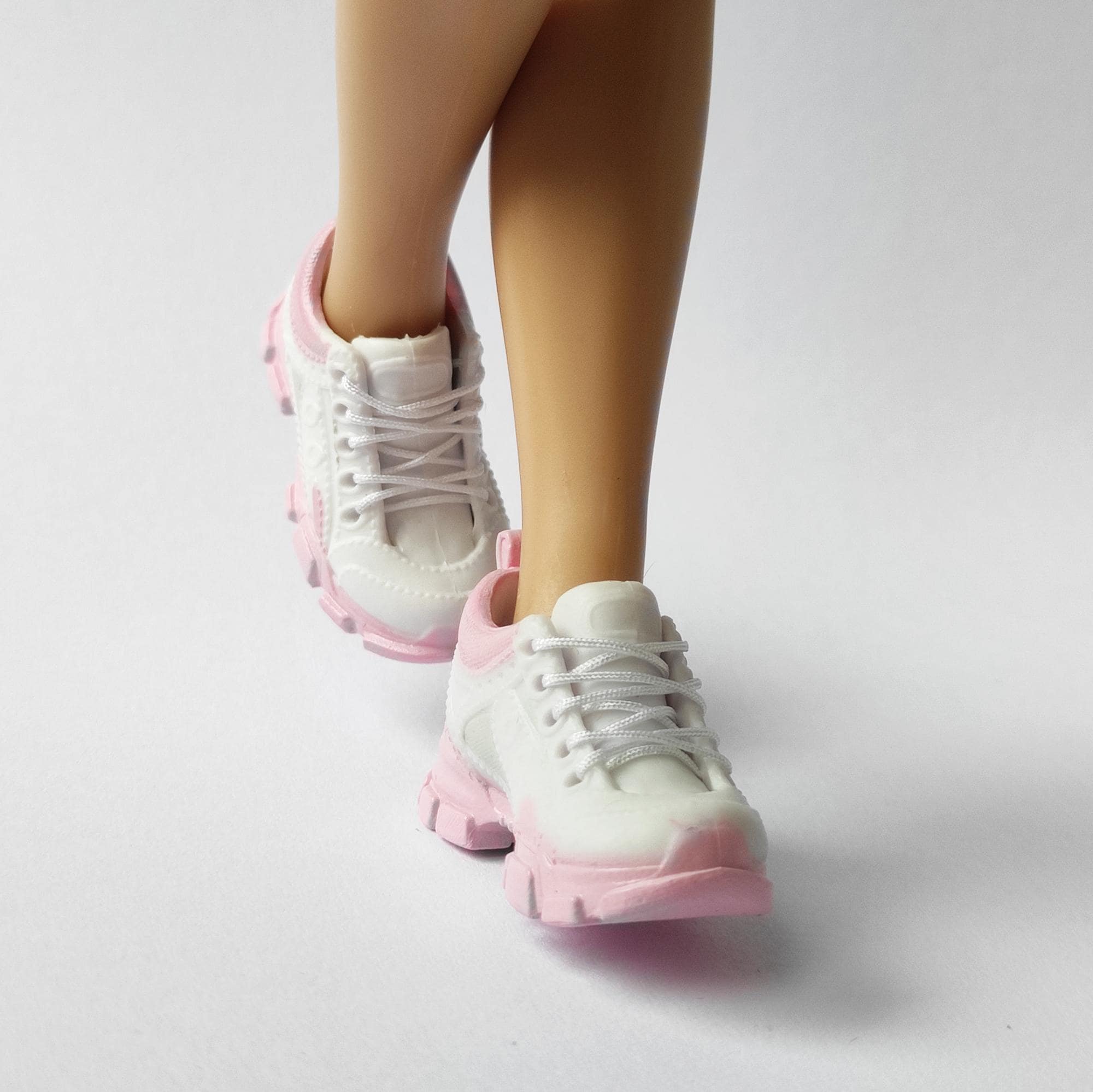 K11 WHITE PINK Tiny Shoes for Dolls Colorful Motley Sneakers for Blythe ...