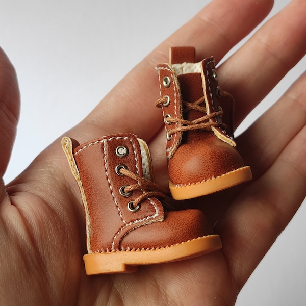 Blythe Boots - Etsy