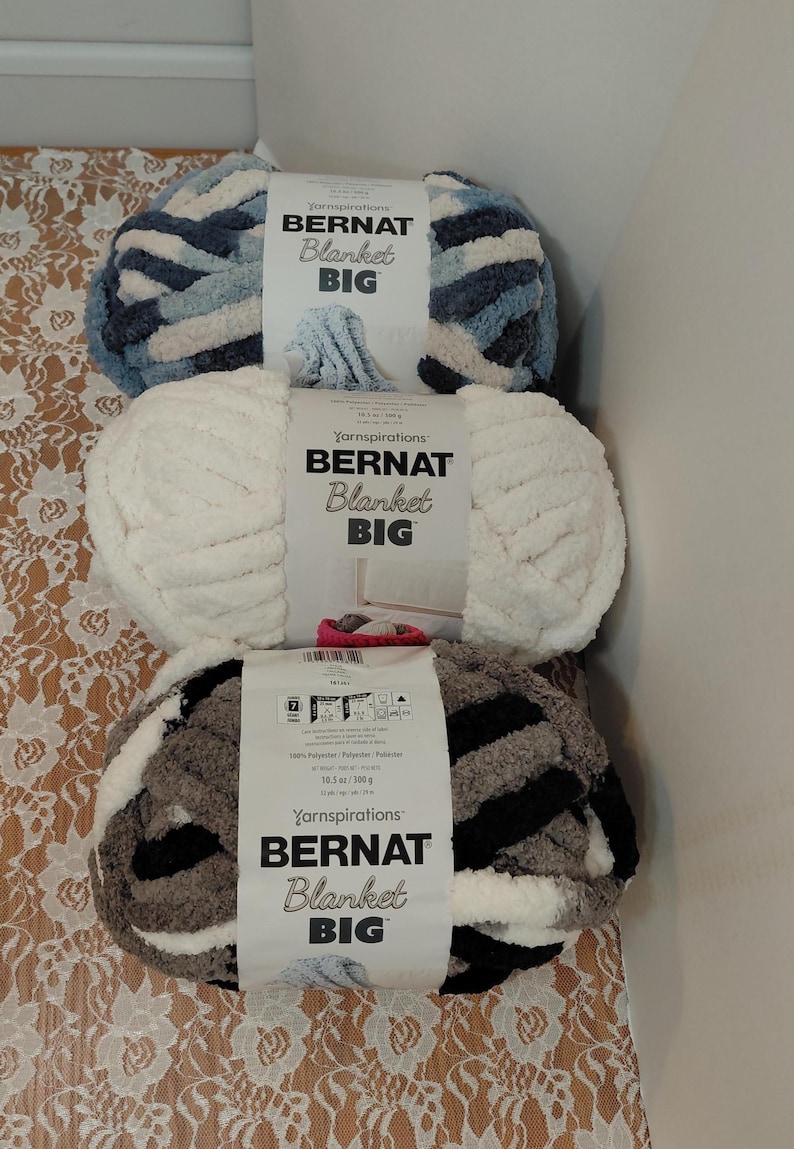 Bernat Blanket Big Yarn: 3 Colors, Jumbo 7 (10.5oz/32yds) - Etsy
