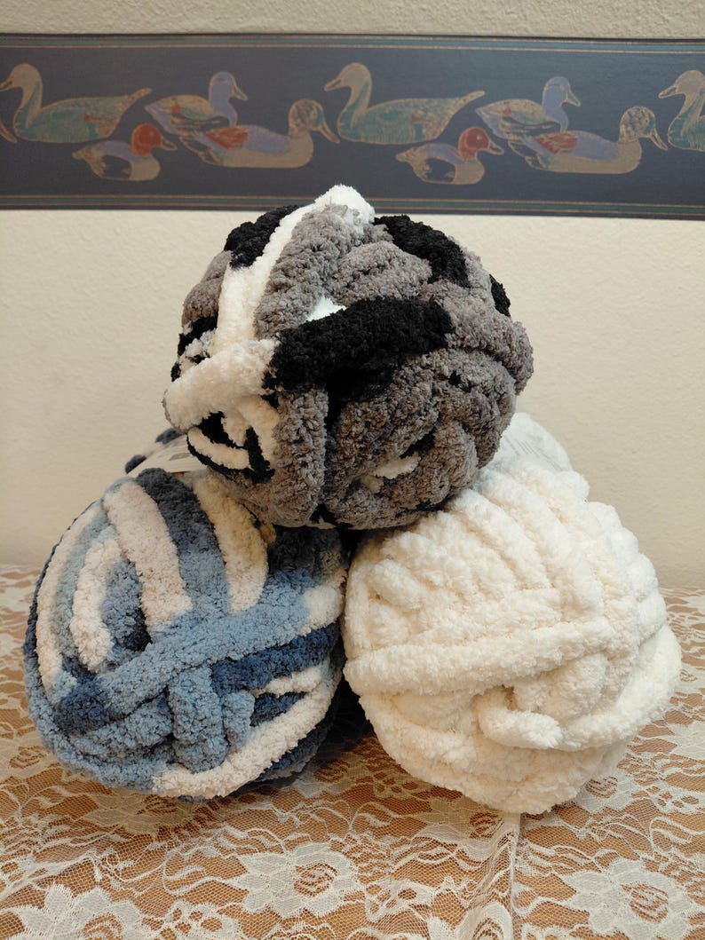 Bernat Blanket Big Yarn: 3 Colors, Jumbo 7 (10.5oz/32yds) - Etsy