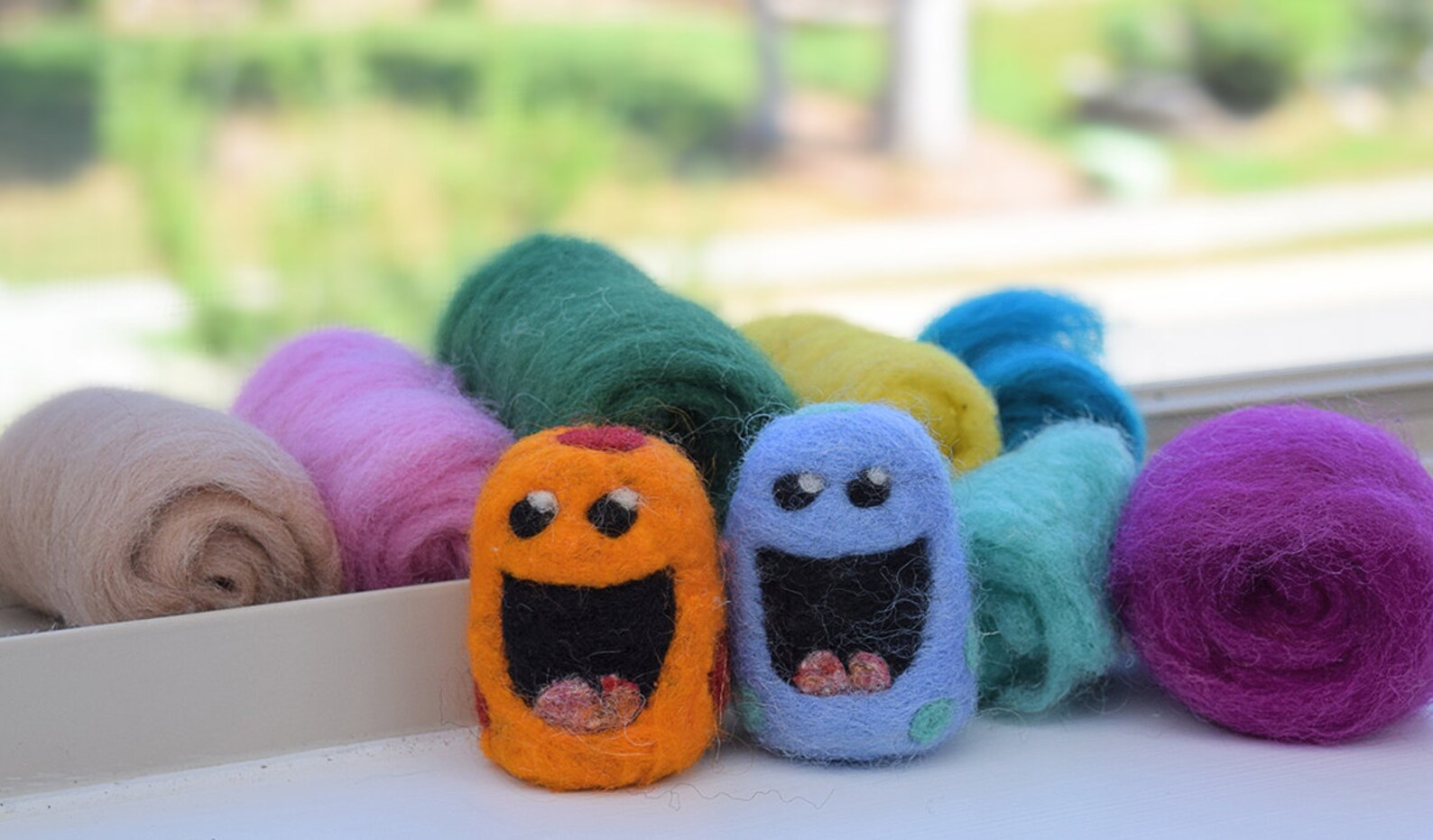 Needle Felted Smiling Pin Cushion / Desk Decoration - Etsy
