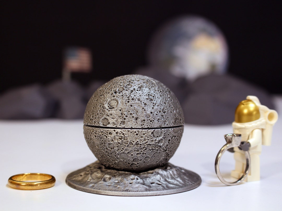 Full Moon Ring Box - Real Topography, Geeky Proposal, Wedding Ring ...