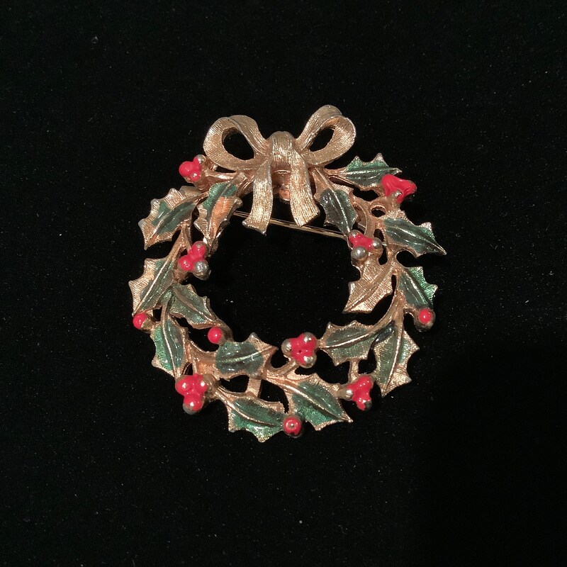 Holly Brooch - Etsy