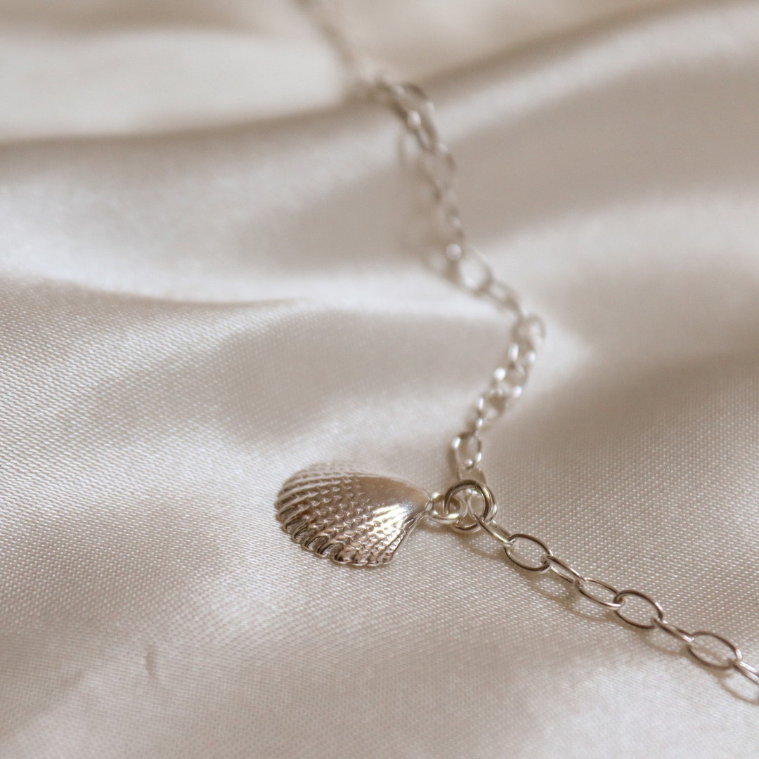 Sterling Silver Shell Charm Bracelet: Beach Boho Jewellery - Etsy