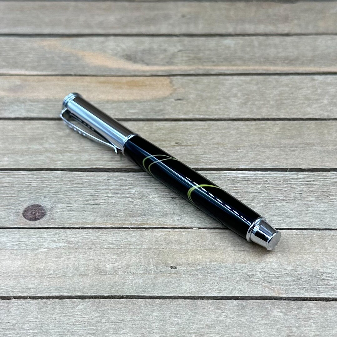 Beautiful Black and Yellow Line Resin Snap Cap Parker Style Ballpoint ...