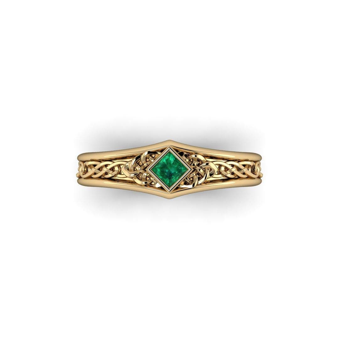 GRÁIM THÚ : Irish Emerald Engagement Ring | Celtic Wedding Band | Irish ...