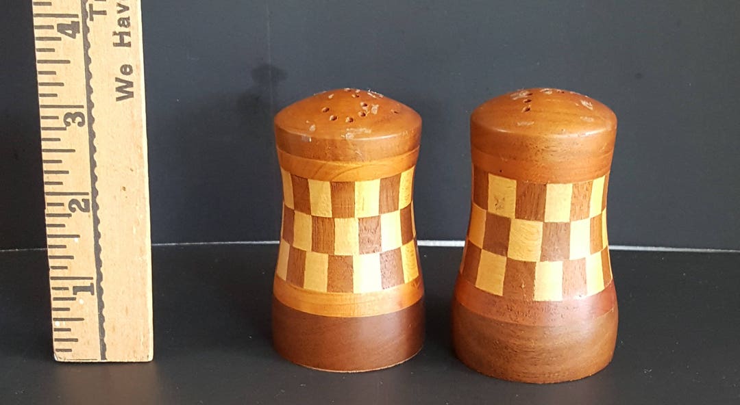 Vintage Handmade Wood Inlay Salt & Pepper Shakers Checkers Design - Etsy Vintage Handmade Wood Inlay Salt & Pepper Shakers Checkers Design - Etsy