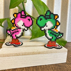 Kissing Yoshi Couple | Video Game Decor | Valentines 8 Bit Art | Mario ...