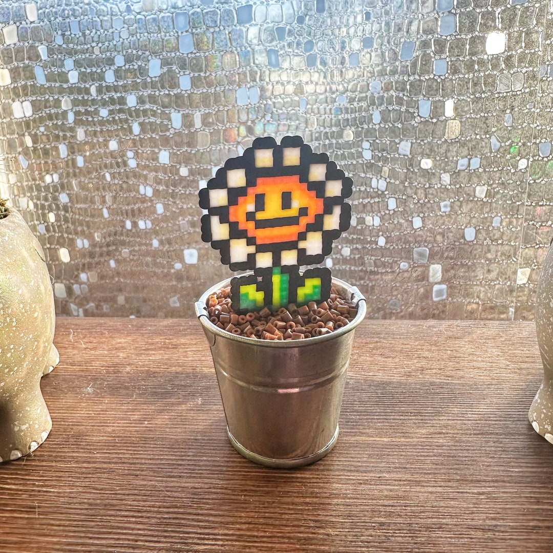Cute Daisy Flower Pixel Video Game Plant | Video Game Decor ...