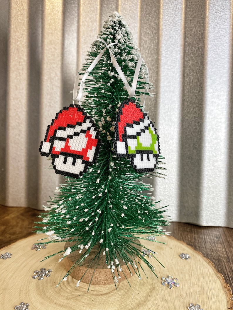 Super Mario Santa Christmas Decorations | Nerdy Tree Ornaments | Video ...
