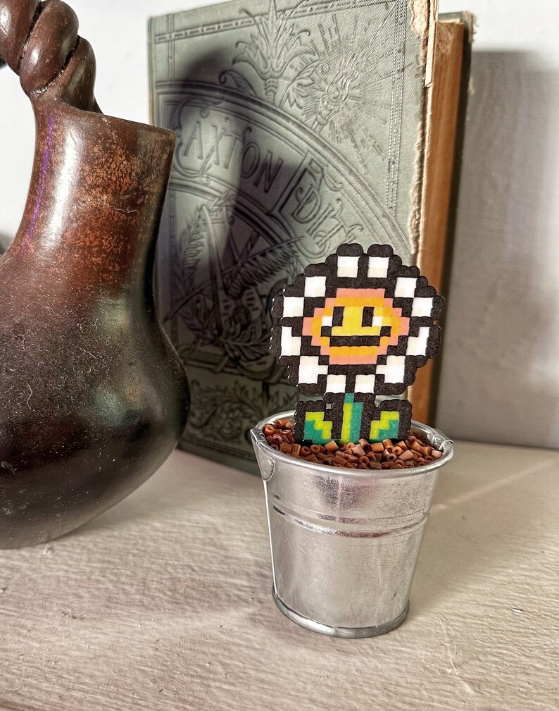 Cute Daisy Flower Pixel Video Game Plant | Video Game Decor ...