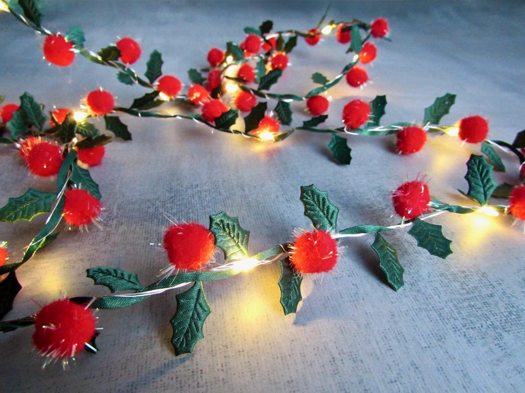 Mini Holly Leaf Fairy Lights. Christmas Decor String Lights. Holly ...
