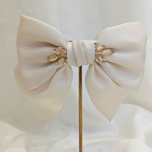 Cream Satin Bridal Hair Bow, Gift for Bridesmaids, Hen Party Bow ...