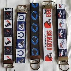 NFL Key Fobs Get Your Favorite Team - Etsy