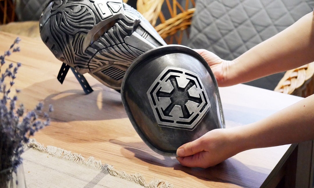 Empire Shoulder. Sith Armor. Jedi Armor Weathered Cosplay Prop, Cosplay ...