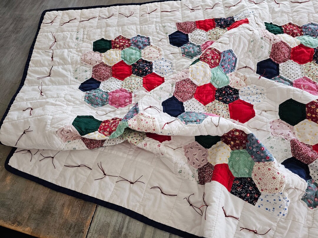 Quilt_handmade_homemade_hexagon Flower Garden (30-212) - Etsy