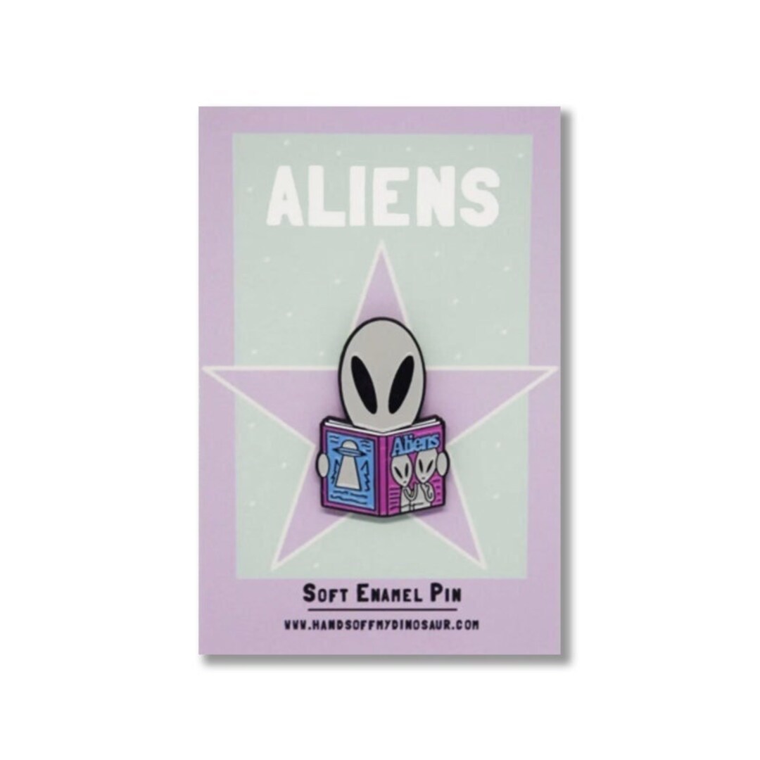 Aliens Magazine Enamel Pin Badge - Etsy