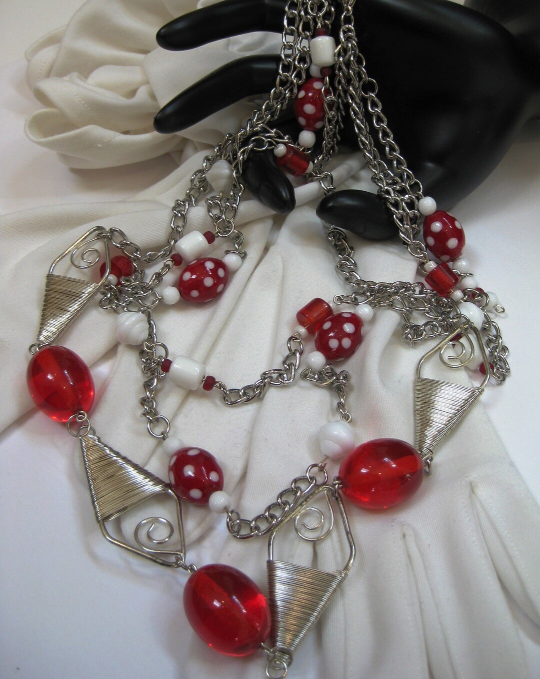 Necklace, Vintage Polka Dot Glass Beaded, Red White Silver Tone Chain ...