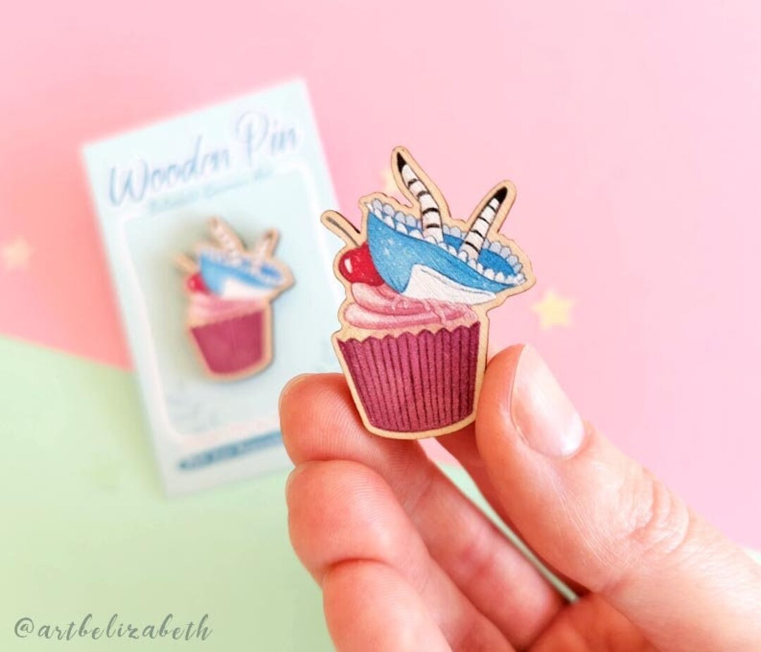 Alice in Wonderland Cupcake Wooden Pin - Alice Kawaii Pin - Cupcake Pin ...
