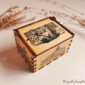 Labyrinth Music Box – Hand-cranked Music Box – Fantasy Music Box – Mini ...