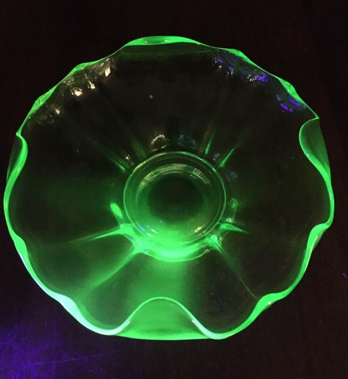 Vintage Uranium Glass Bowl / Candy Dish - Etsy Nederland
