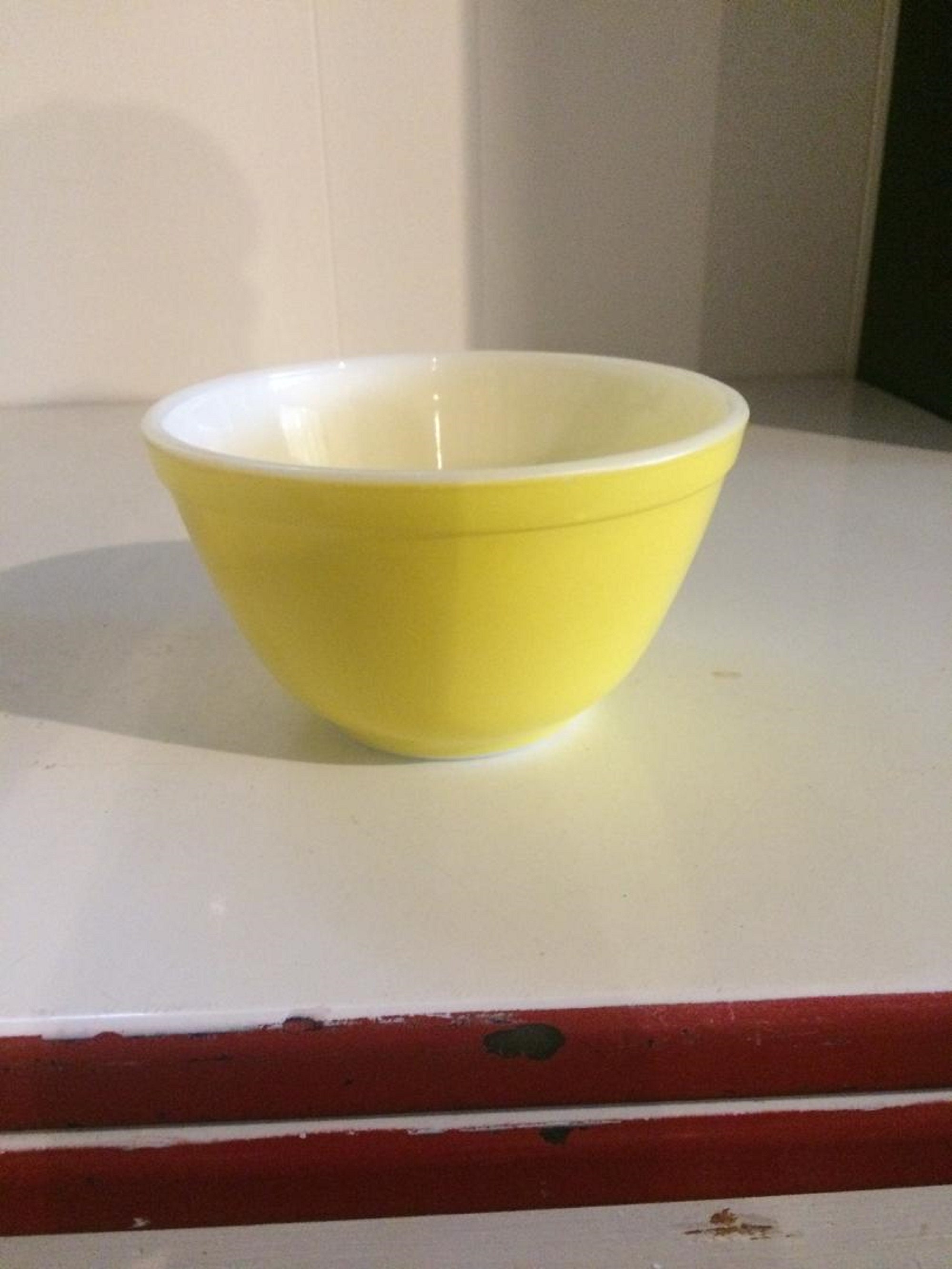 Vintage PYREX 401-16 Yellow 2 1/2 Pt primary Colored - Etsy UK