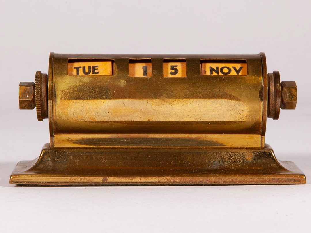 Vintage Metal Perpetual Desk Calendar Revolving Manual Rolling Calendar ...