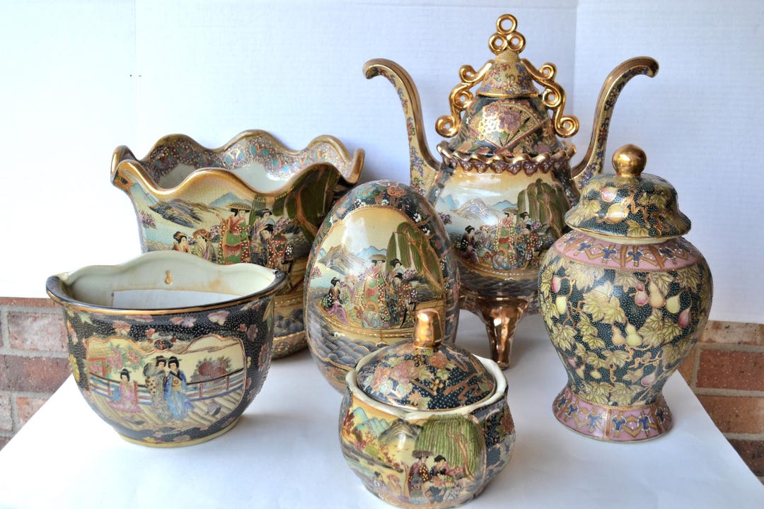 Vintage Royal Satsuma Urn – Hand-painted Japanese Fine Art Collectible ...