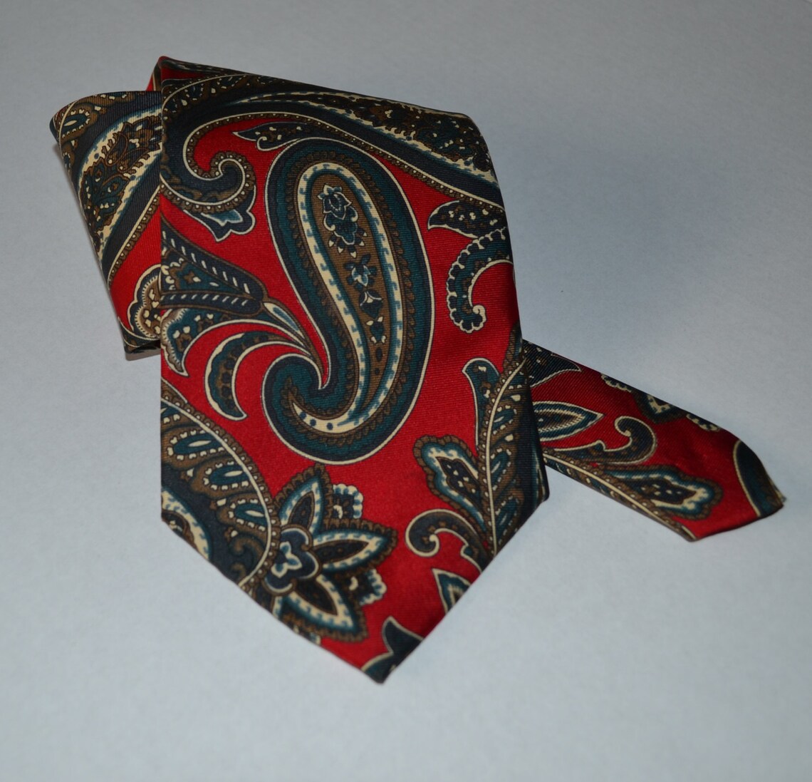 Mario Valentino Vintage Tie 100% Italian Silk Red With - Etsy
