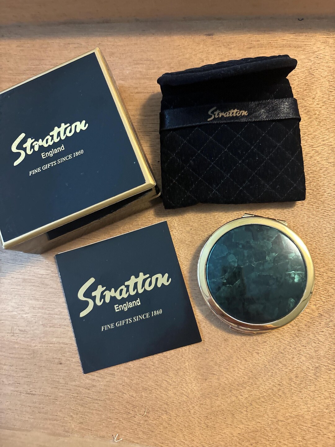 Very Rare Vintage Stratton Green Marbled Gold Color Compact From ...